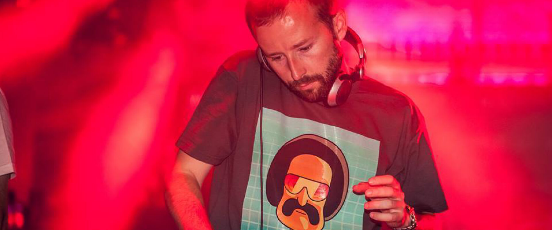 Tonbe : Groove à l’état pur ! | La Fessée Musicale